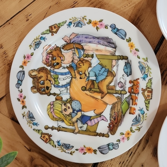 Oneida | Other | Vintage Oneida Deluxe Goldilocks Plate Bowl Set | Poshmark